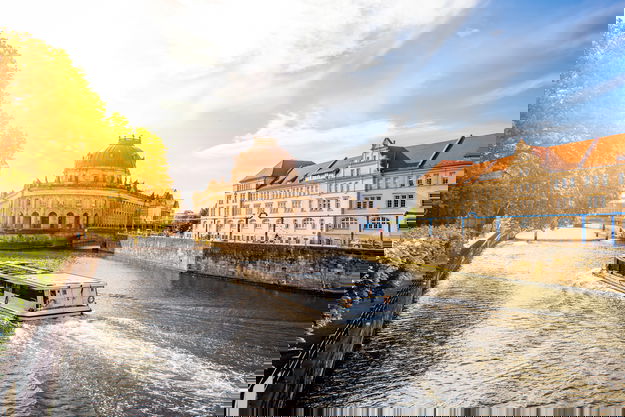 Diese bekannten 2000er Hits handeln von Berlin | 94,3 RS2